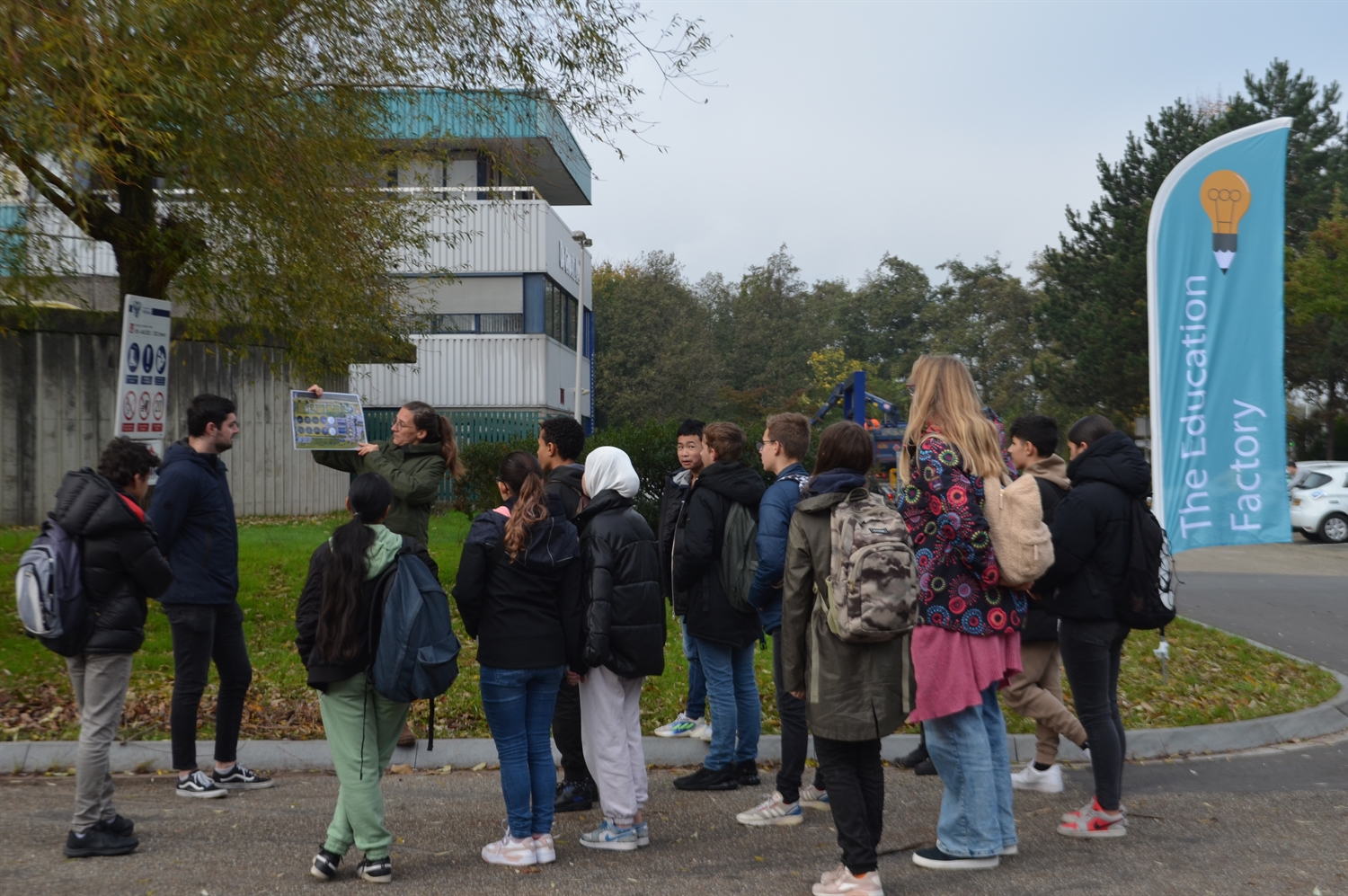 Leerlingen De Mavo Vos aan de slag met publiekscommunicatie AWZI De ...
